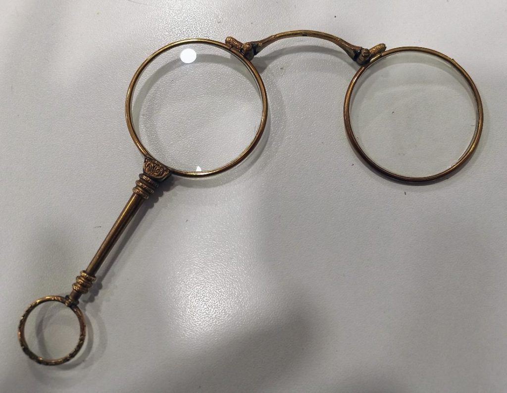 Binocle – Face à main – Emmaüs Longjumeau